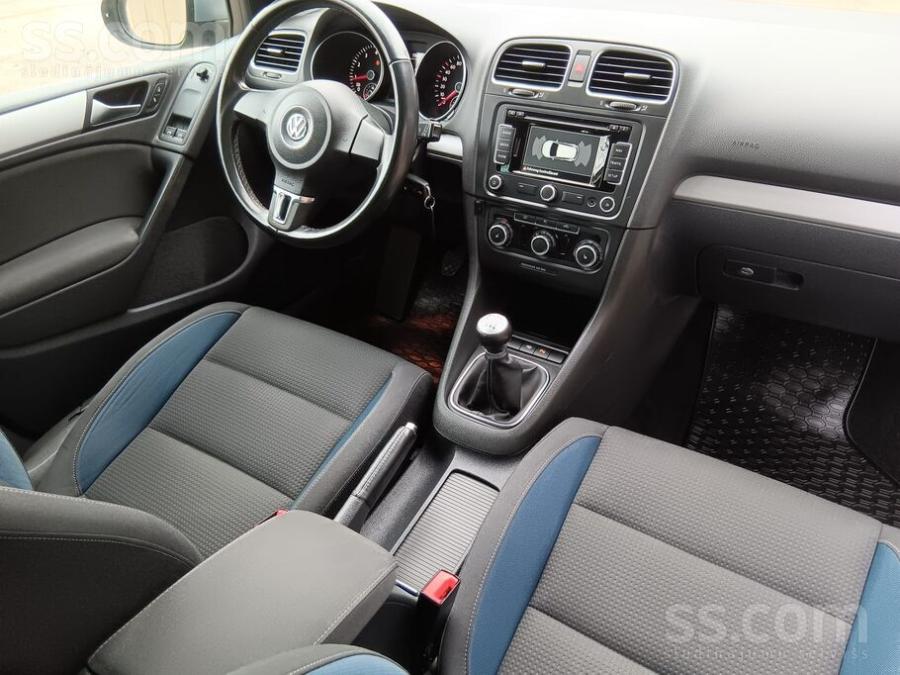 Pelēks Volkswagen Golf 2010 Ogre, ar dzinēja tilpumu 1.20 L un nobraukumu 0 tūkst. km par 4850 €, foto 6 vietnē AUTOMOTO.COM.LV