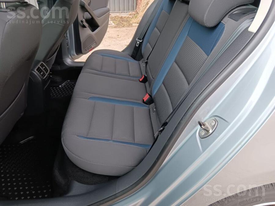 Pelēks Volkswagen Golf 2010 Ogre, ar dzinēja tilpumu 1.20 L un nobraukumu 0 tūkst. km par 4850 €, foto 12 vietnē AUTOMOTO.COM.LV