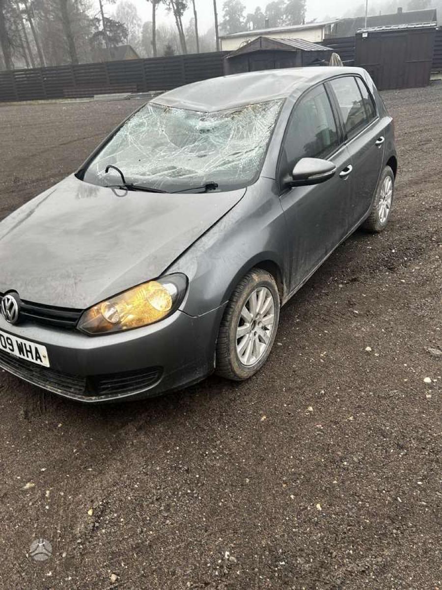 Grey Volkswagen Golf 2010 in Vilnius, with an engine capacity of 1.97 L and mileage of 14 thousand km for 1600 €, photo 2 on AUTOMOTO.COM.LV