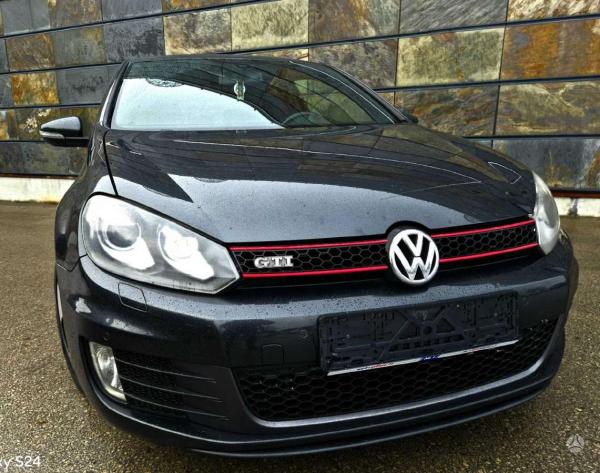Pelēks Volkswagen Golf 2010 Šauļi, ar dzinēja tilpumu 2.00 L un nobraukumu 240 tūkst. km par 5990 €, foto 1 vietnē AUTOMOTO.COM.LV
