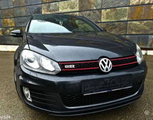 Pelēks Volkswagen Golf 2010 Šauļi, ar dzinēja tilpumu 2.00 L un nobraukumu 240 tūkst. km par 5990 €, foto  vietnē AUTOMOTO.COM.LV