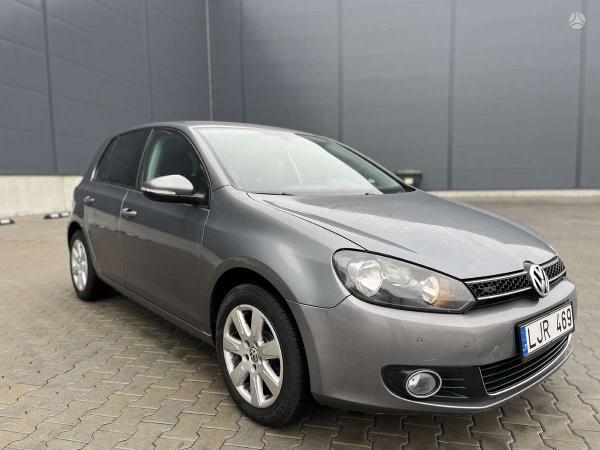 Grey Volkswagen Golf 2010 in Siauliai, with an engine capacity of 1.39 L and mileage of 255 thousand km for 2750 €, photo 3 on AUTOMOTO.COM.LV