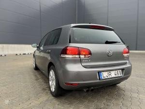Pelēks Volkswagen Golf 2010 Šauļi, ar dzinēja tilpumu 1.39 L un nobraukumu 255 tūkst. km par 2750 €, foto 9 vietnē AUTOMOTO.COM.LV