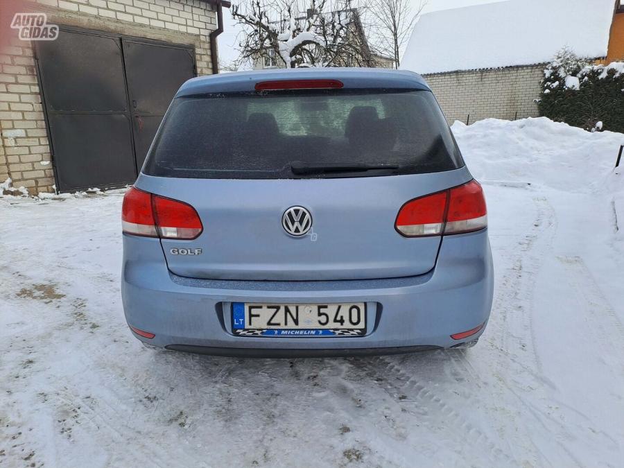 Grey Volkswagen Golf 2010 in Telschi, with an engine capacity of 1.40 L and mileage of 303 thousand km for 1899 €, photo 5 on AUTOMOTO.COM.LV