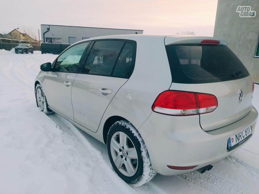 Grey Volkswagen Golf 2010 in Kaunas, with an engine capacity of 1.40 L and mileage of 237 thousand km for 3450 €, photo 4 on AUTOMOTO.COM.LV