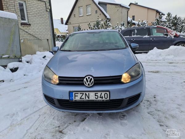 Grey Volkswagen Golf 2010 in Telschi, with an engine capacity of 1.40 L and mileage of 290 thousand km for 1800 €, photo 2 on AUTOMOTO.COM.LV