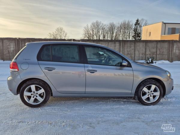 Grey Volkswagen Golf 2010 in Mazeikiai, with an engine capacity of 1.20 L and mileage of 191 thousand km for 5250 €, photo 5 on AUTOMOTO.COM.LV