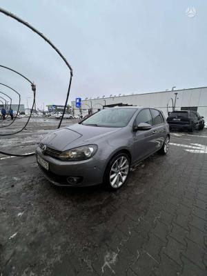 Grey Volkswagen Golf 2010 in Kaunas, with an engine capacity of 1.60 L and mileage of 263 thousand km for 4940 €, photo  on AUTOMOTO.COM.LV