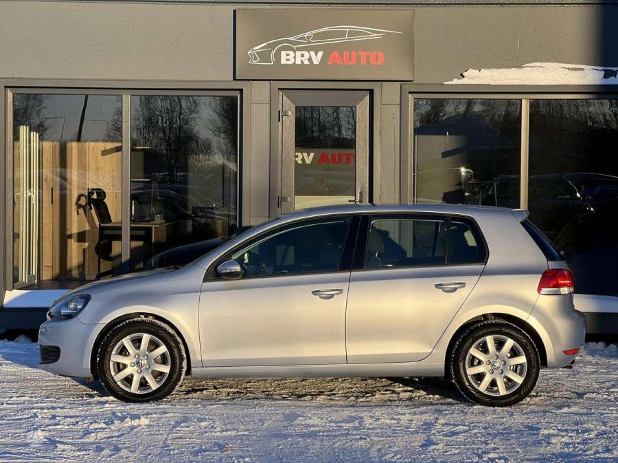 Grey Volkswagen Golf 2010 in Kedainiai, with an engine capacity of 1.39 L and mileage of 222 thousand km for 5450 €, photo 9 on AUTOMOTO.COM.LV
