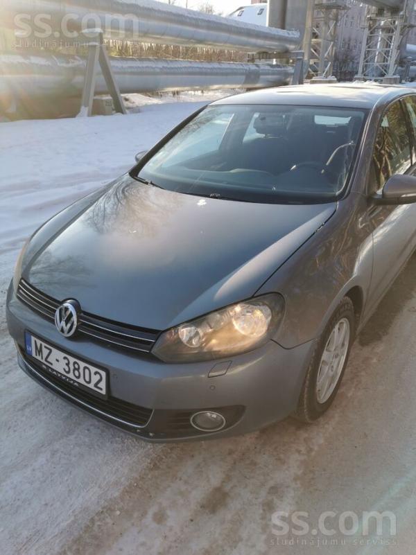 Grey Volkswagen Golf 2010 in Riga, with an engine capacity of 1.40 L and mileage of 274 thousand km for 2300 €, photo 6 on AUTOMOTO.COM.LV