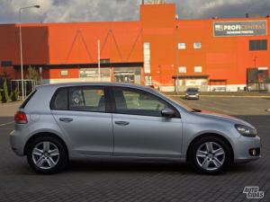 Grey Volkswagen Golf 2010 in Vilnius, with an engine capacity of 1.60 L and mileage of 241 thousand km for 2950 €, photo 4 on AUTOMOTO.COM.LV