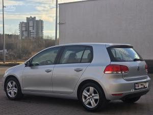 Grey Volkswagen Golf 2010 in Vilnius, with an engine capacity of 1.60 L and mileage of 241 thousand km for 2950 €, photo 5 on AUTOMOTO.COM.LV