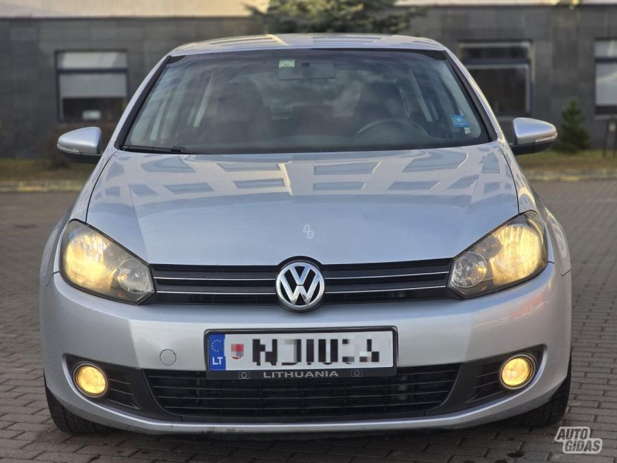 Grey Volkswagen Golf 2010 in Vilnius, with an engine capacity of 1.60 L and mileage of 241 thousand km for 2950 €, photo 8 on AUTOMOTO.COM.LV