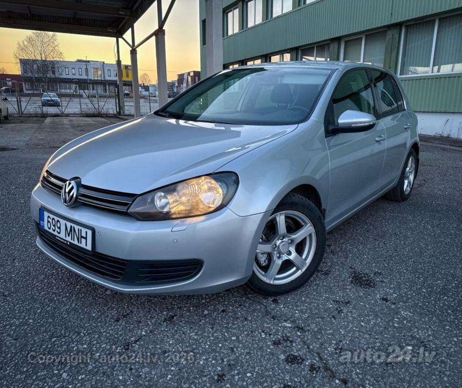 Pelēks Volkswagen Golf 2010 Tallina, ar dzinēja tilpumu 1.40 L un nobraukumu 0 tūkst. km par 4199 €, foto 4 vietnē AUTOMOTO.COM.LV
