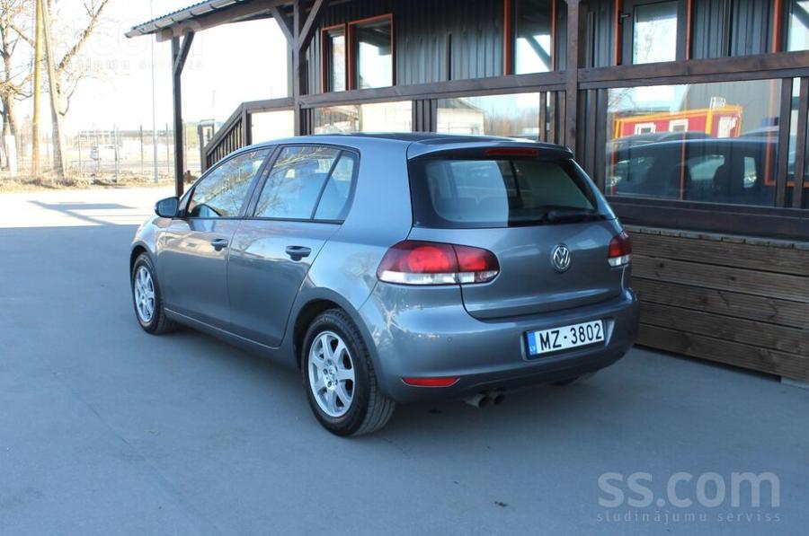 Pelēks Volkswagen Golf 2010 Rīga, ar dzinēja tilpumu 1.40 L un nobraukumu 0 tūkst. km par 2990 €, foto 9 vietnē AUTOMOTO.COM.LV