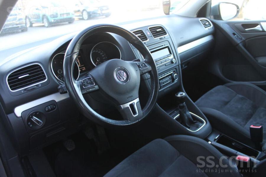 Pelēks Volkswagen Golf 2010 Rīga, ar dzinēja tilpumu 1.40 L un nobraukumu 0 tūkst. km par 2990 €, foto 17 vietnē AUTOMOTO.COM.LV