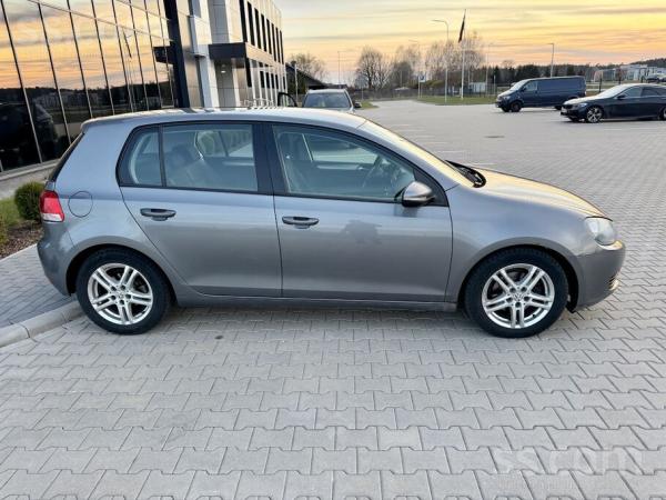 Grey Volkswagen Golf 2010 in Riga, with an engine capacity of 2.00 L and mileage of 332 thousand km for 2999 €, photo 1 on AUTOMOTO.COM.LV