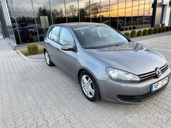 Grey Volkswagen Golf 2010 in Riga, with an engine capacity of 2.00 L and mileage of 332 thousand km for 2999 €, photo 3 on AUTOMOTO.COM.LV