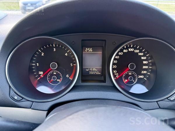 Grey Volkswagen Golf 2010 in Riga, with an engine capacity of 2.00 L and mileage of 332 thousand km for 2999 €, photo 8 on AUTOMOTO.COM.LV