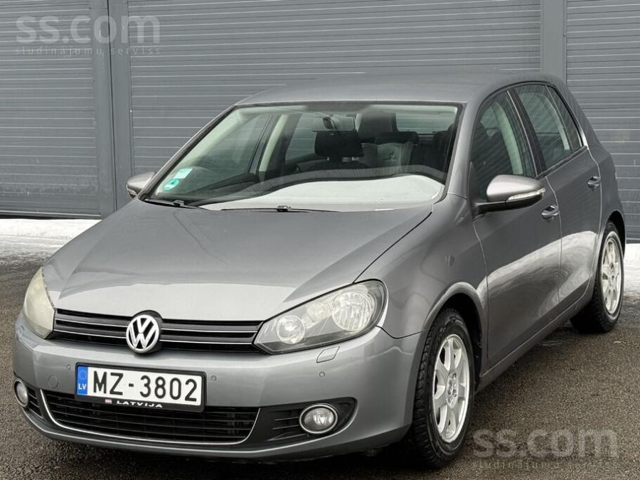 Grey Volkswagen Golf 2010 in Riga, with an engine capacity of 1.40 L and mileage of 274 thousand km for 3650 €, photo 1 on AUTOMOTO.COM.LV