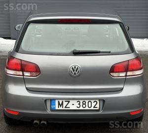 Grey Volkswagen Golf 2010 in Riga, with an engine capacity of 1.40 L and mileage of 274 thousand km for 3650 €, photo 6 on AUTOMOTO.COM.LV