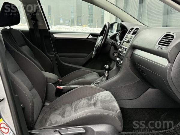 Grey Volkswagen Golf 2010 in Riga, with an engine capacity of 1.40 L and mileage of 274 thousand km for 3650 €, photo 7 on AUTOMOTO.COM.LV