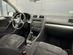Grey Volkswagen Golf 2010 in Riga, with an engine capacity of 1.40 L and mileage of 274 thousand km for 3650 €, photo 13 on AUTOMOTO.COM.LV