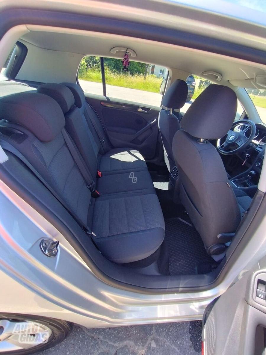 Grey Volkswagen Golf 2010 in Kaunas, with an engine capacity of 1.60 L and mileage of 250 thousand km for 3850 €, photo 12 on AUTOMOTO.COM.LV