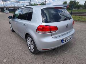 Pelēks Volkswagen Golf 2010 Šauļi, ar dzinēja tilpumu 1.20 L un nobraukumu 155 tūkst. km par 3000 €, foto 8 vietnē AUTOMOTO.COM.LV