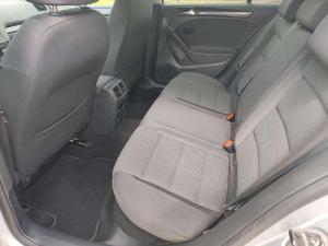 Pelēks Volkswagen Golf 2010 Šauļi, ar dzinēja tilpumu 1.20 L un nobraukumu 155 tūkst. km par 3000 €, foto 10 vietnē AUTOMOTO.COM.LV