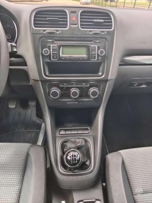 Pelēks Volkswagen Golf 2010 Šauļi, ar dzinēja tilpumu 1.20 L un nobraukumu 155 tūkst. km par 3000 €, foto 17 vietnē AUTOMOTO.COM.LV