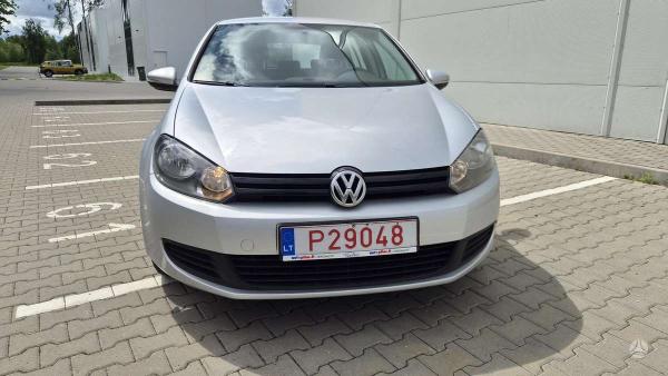 Grey Volkswagen Golf 2010 in Kaunas, with an engine capacity of 1.60 L and mileage of 235 thousand km for 4250 €, photo 3 on AUTOMOTO.COM.LV