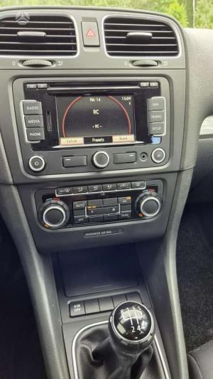 Pelēks Volkswagen Golf 2010 Kauņa, ar dzinēja tilpumu 1.60 L un nobraukumu 235 tūkst. km par 4250 €, foto 17 vietnē AUTOMOTO.COM.LV