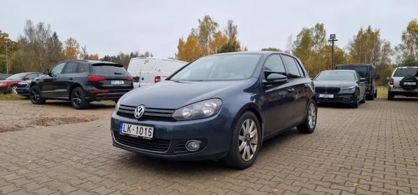 Серый Фольксваген Гольф 2010 в Валмиера, объемом двигателя 2.00 л и пробегом 283 тыс. км за 2700 €, фото 6 на AUTOMOTO.COM.LV