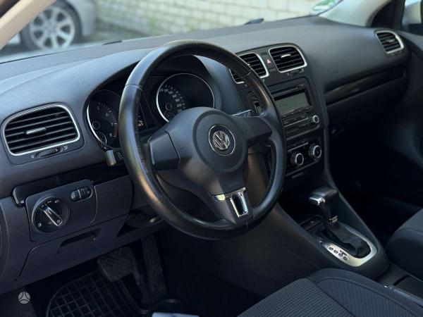 Grey Volkswagen Golf 2010 in Kretinga, with an engine capacity of 1.39 L and mileage of 191 thousand km for 5450 €, photo 9 on AUTOMOTO.COM.LV