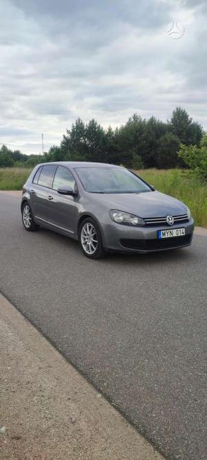Grey Volkswagen Golf 2010 in Vilnius, with an engine capacity of 1.60 L and mileage of 298 thousand km for 2900 €, photo 3 on AUTOMOTO.COM.LV