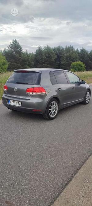 Grey Volkswagen Golf 2010 in Vilnius, with an engine capacity of 1.60 L and mileage of 298 thousand km for 2900 €, photo 6 on AUTOMOTO.COM.LV