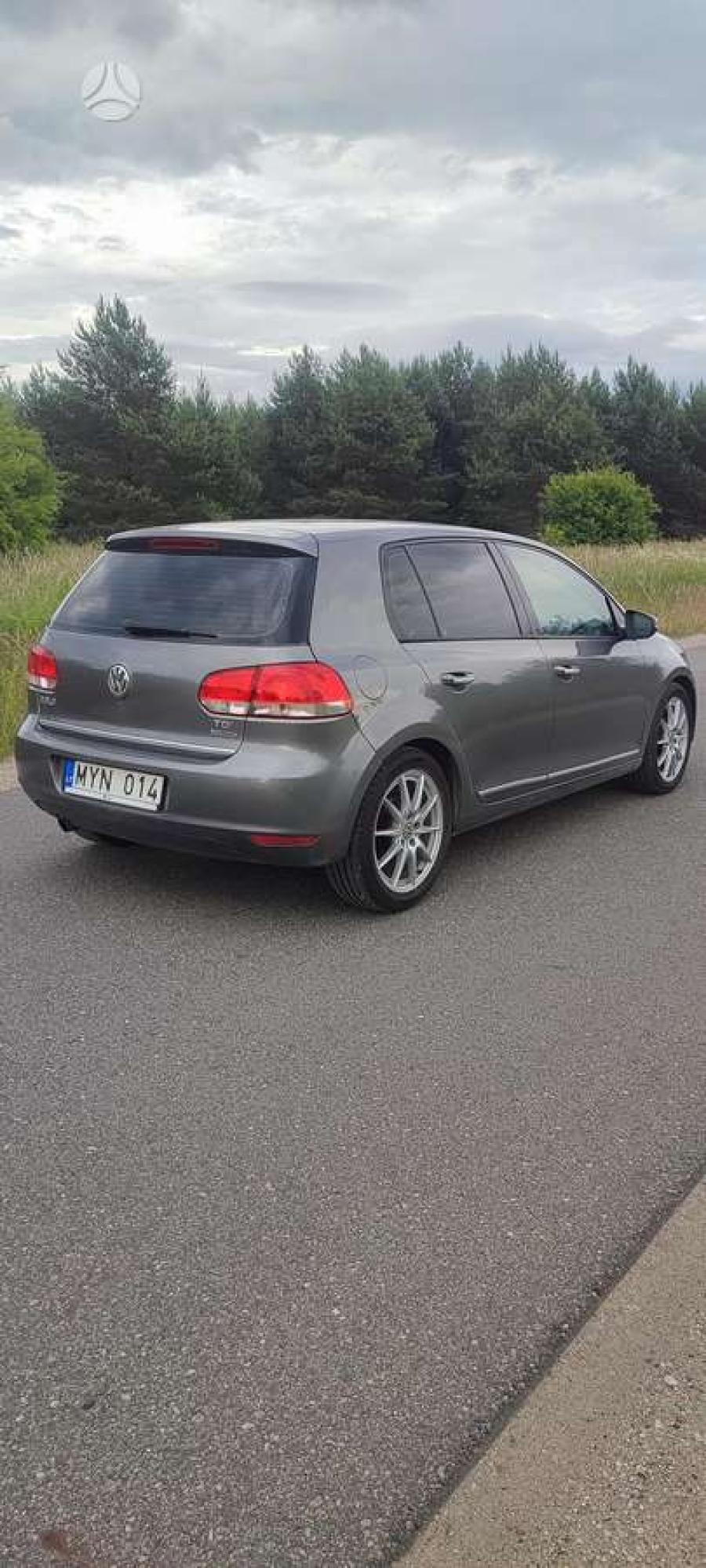Grey Volkswagen Golf 2010 in Vilnius, with an engine capacity of 1.60 L and mileage of 298 thousand km for 2900 €, photo 6 on AUTOMOTO.COM.LV