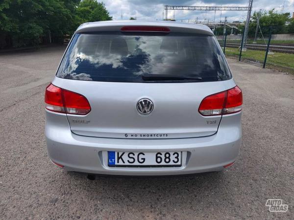 Grey Volkswagen Golf 2010 in Siauliai, with an engine capacity of 1.20 L and mileage of 155 thousand km for 2900 €, photo 5 on AUTOMOTO.COM.LV