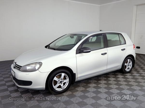 Pelēks Volkswagen Golf 2010 Tallina, ar dzinēja tilpumu 1.60 L un nobraukumu 214 tūkst. km par 2199 €, foto 2 vietnē AUTOMOTO.COM.LV