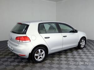 Grey Volkswagen Golf 2010 in Tallinn, with an engine capacity of 1.60 L and mileage of 214 thousand km for 2199 €, photo 4 on AUTOMOTO.COM.LV