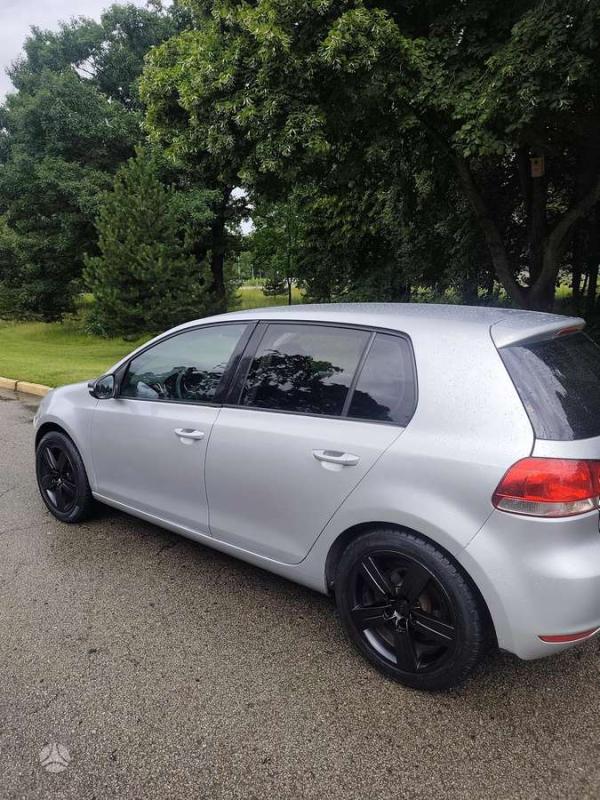 Pelēks Volkswagen Golf 2010 Kauņa, ar dzinēja tilpumu 1.60 L un nobraukumu 344 tūkst. km par 2200 €, foto 6 vietnē AUTOMOTO.COM.LV