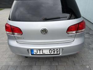 Pelēks Volkswagen Golf 2010 Viļņa, ar dzinēja tilpumu 1.60 L un nobraukumu 310 tūkst. km par 3700 €, foto 8 vietnē AUTOMOTO.COM.LV