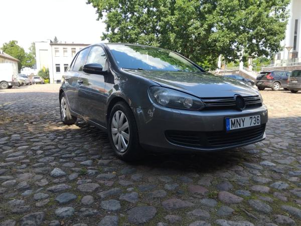 Grey Volkswagen Golf 2010 in Klaipeda, with an engine capacity of 1.20 L and mileage of 260 thousand km for 2650 €, photo 1 on AUTOMOTO.COM.LV