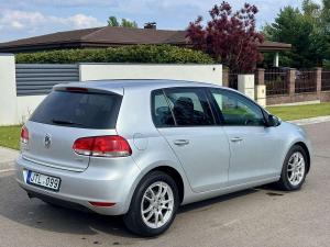 Pelēks Volkswagen Golf 2010 Viļņa, ar dzinēja tilpumu 1.60 L un nobraukumu 310 tūkst. km par 4200 €, foto 4 vietnē AUTOMOTO.COM.LV