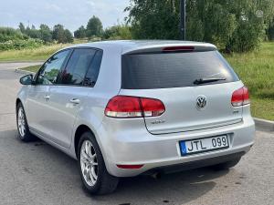 Pelēks Volkswagen Golf 2010 Viļņa, ar dzinēja tilpumu 1.60 L un nobraukumu 310 tūkst. km par 4200 €, foto 8 vietnē AUTOMOTO.COM.LV