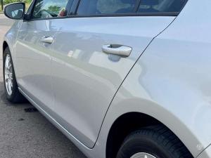 Pelēks Volkswagen Golf 2010 Viļņa, ar dzinēja tilpumu 1.60 L un nobraukumu 310 tūkst. km par 4200 €, foto 9 vietnē AUTOMOTO.COM.LV