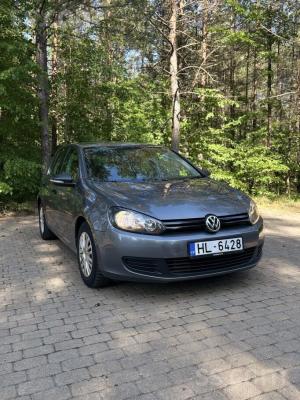 Grey Volkswagen Golf 2010 in Riga, with an engine capacity of 1.40 L and mileage of 311 thousand km for 2000 €, photo  on AUTOMOTO.COM.LV