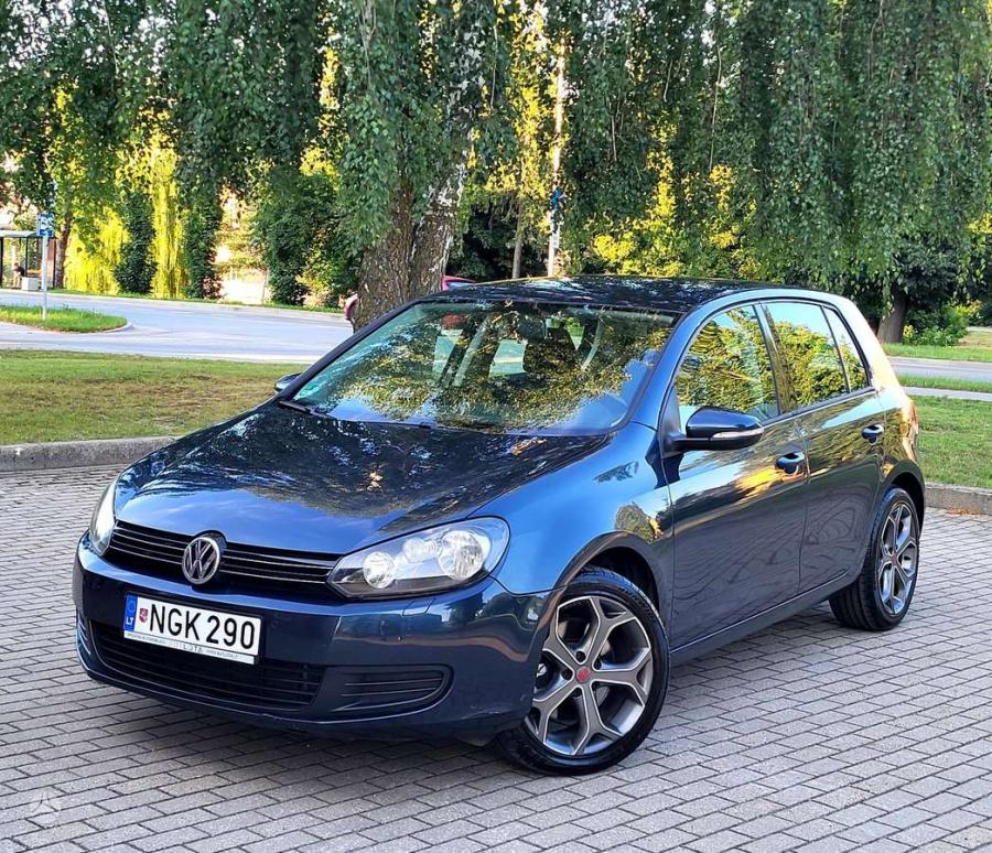 Pelēks Volkswagen Golf 2010 Šauļi, ar dzinēja tilpumu 1.40 L un nobraukumu 270 tūkst. km par 4550 €, foto 12 vietnē AUTOMOTO.COM.LV