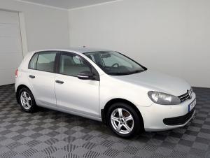 Grey Volkswagen Golf 2010 in Tallinn, with an engine capacity of 1.60 L and mileage of 214 thousand km for 2099 €, photo  on AUTOMOTO.COM.LV